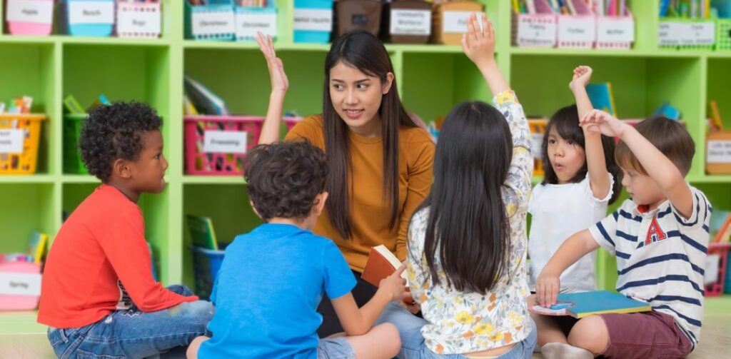 Ser Profesora de Preescolar: Salario y Estudios | PIAC
